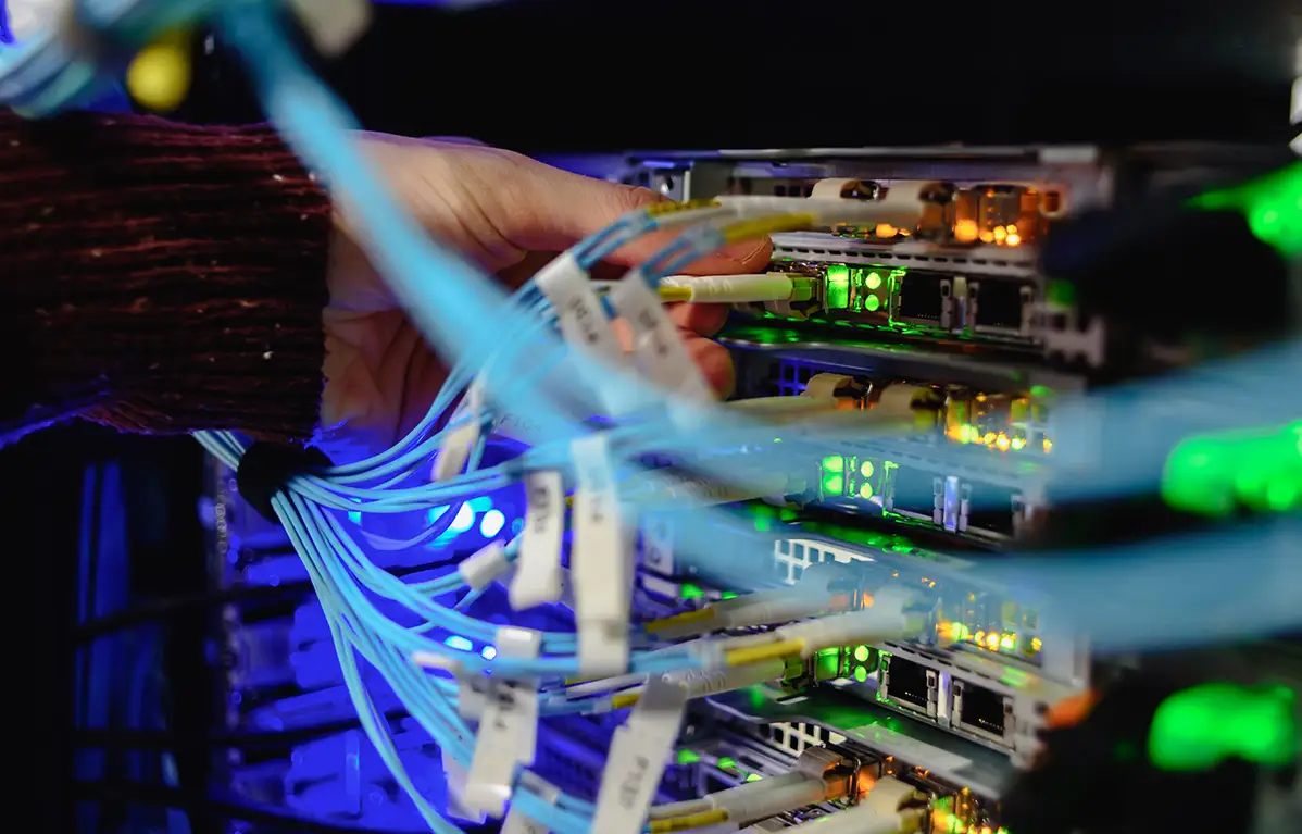 Fiber Optic Cabling & Design Services In Boston | Radius ECS